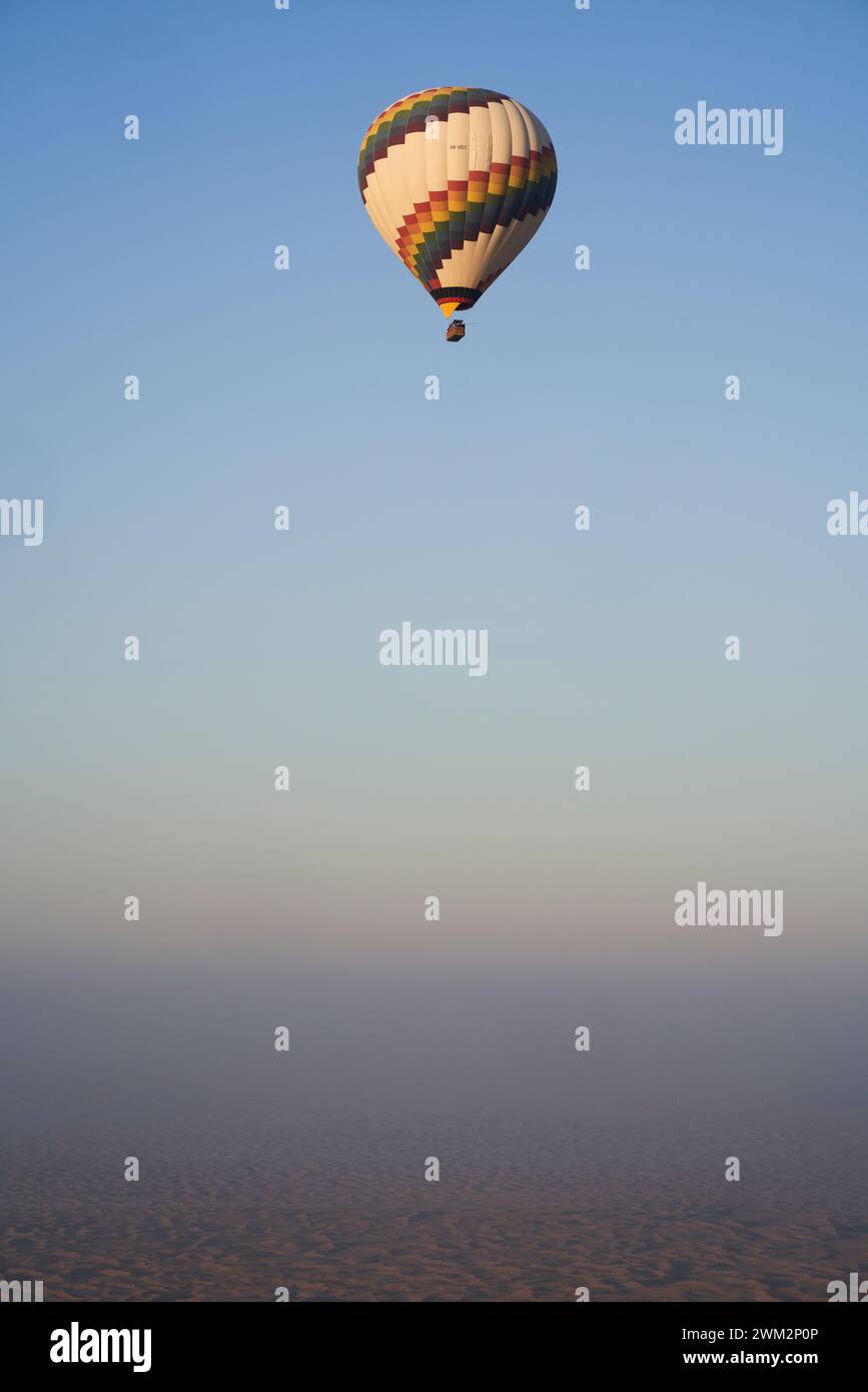 Dubai ballooning hi-res stock photography and images - Alamy