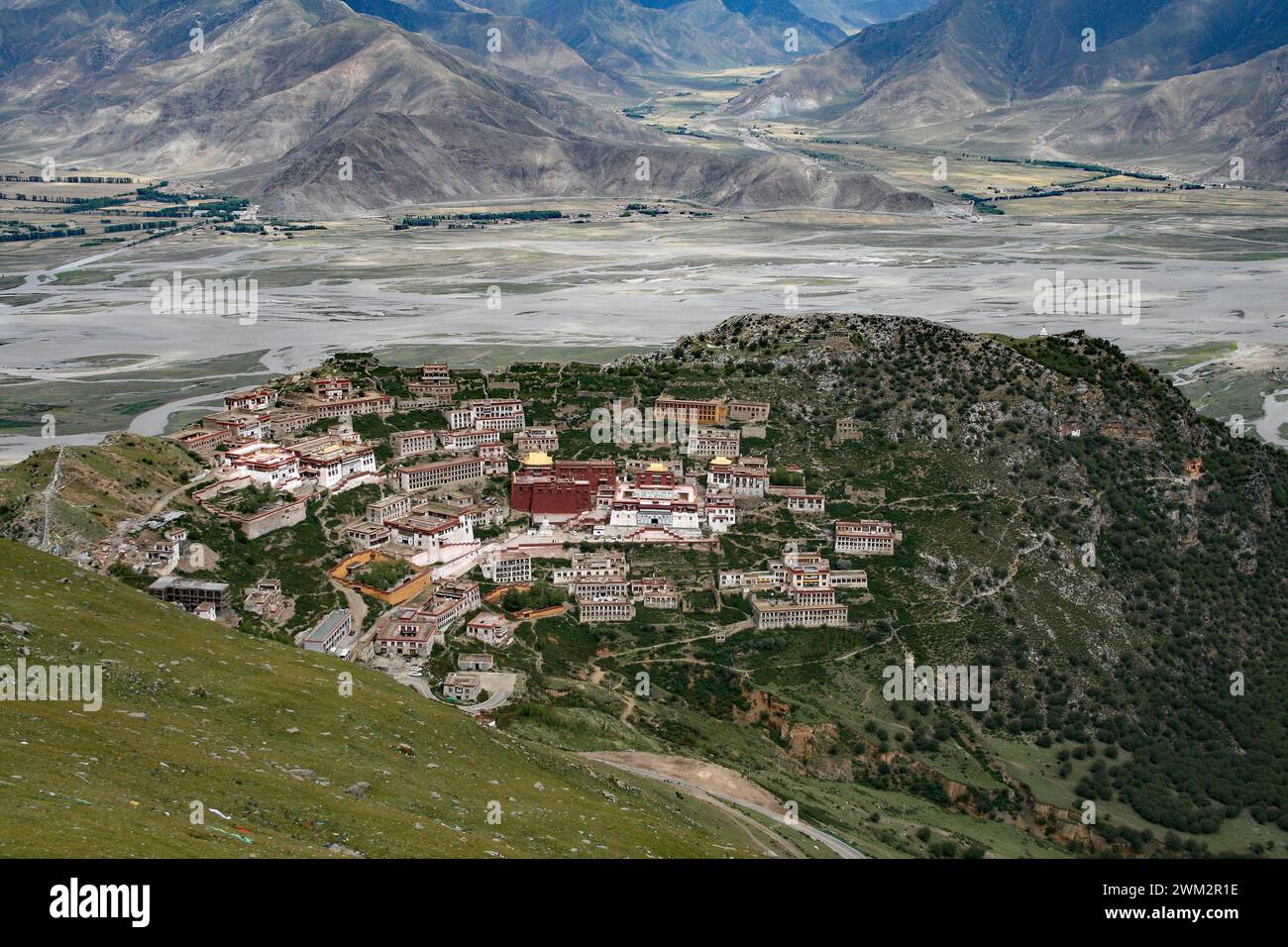 Ganden is 40 kilometres 25 mi northeast of lhasa hi-res stock ...