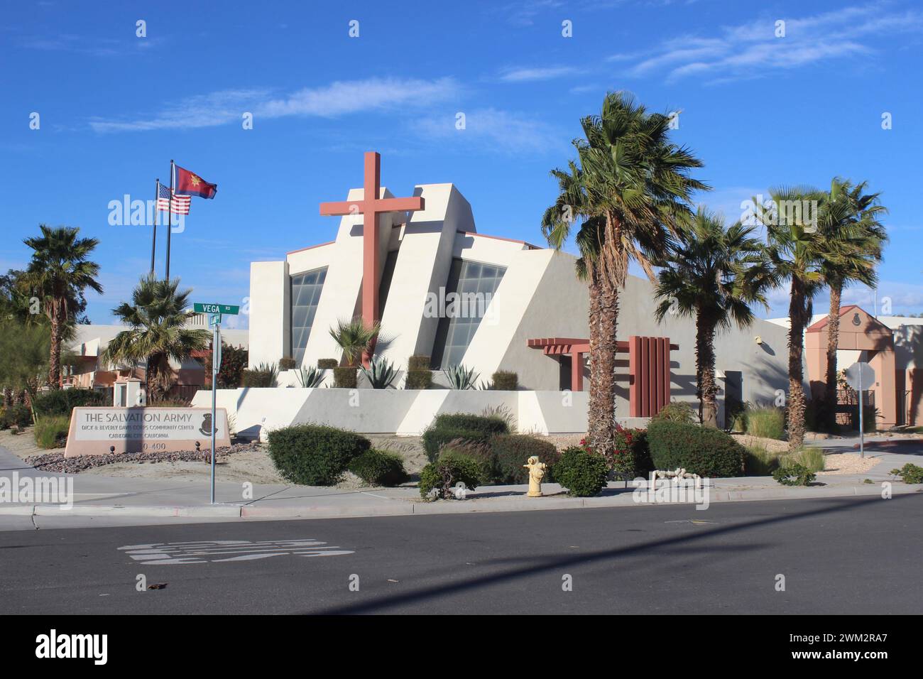 Salvation army church building hi-res stock photography and images - Alamy