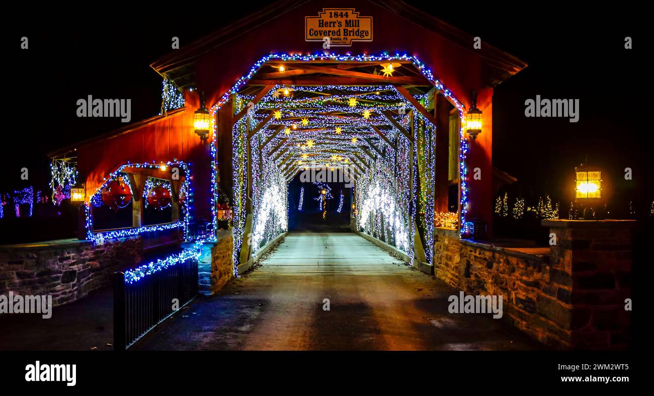 Elizabethtown, Pennsylvania, USA, December 8,2023 - Twinkling Blue And ...
