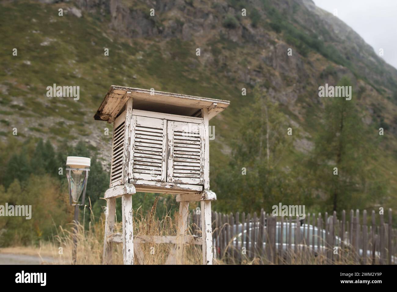 Weather in the alps hi-res stock photography and images - Alamy