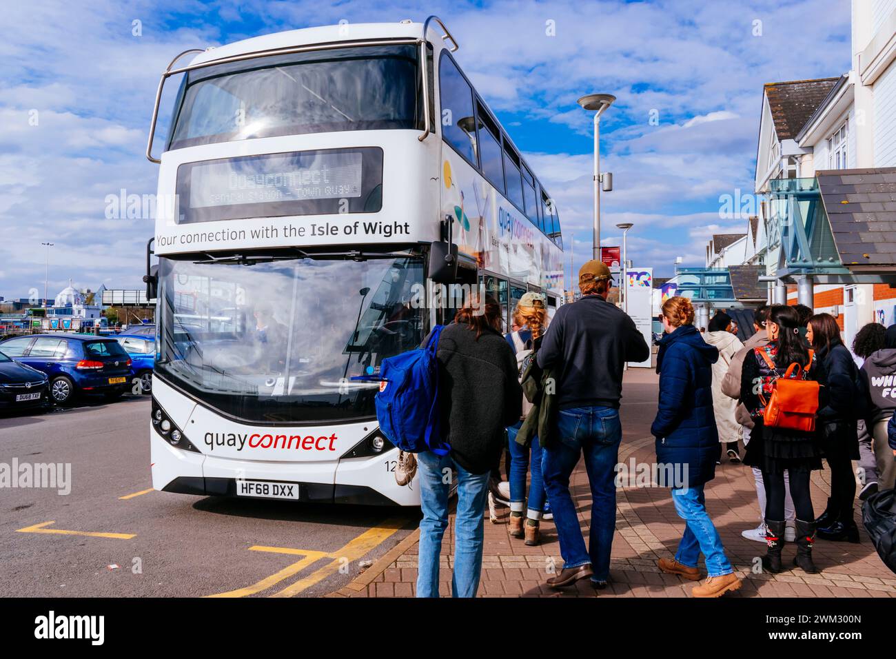 Southampton bus hi-res stock photography and images - Alamy