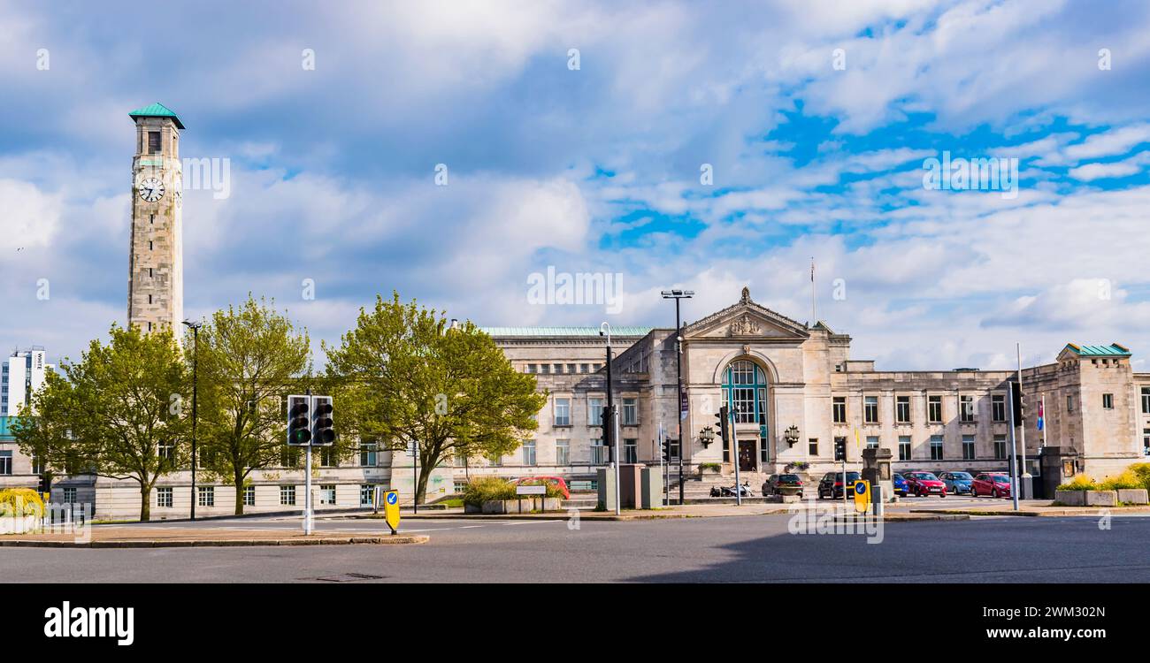 The south wing of the Civic Centre containing mostly council offices ...