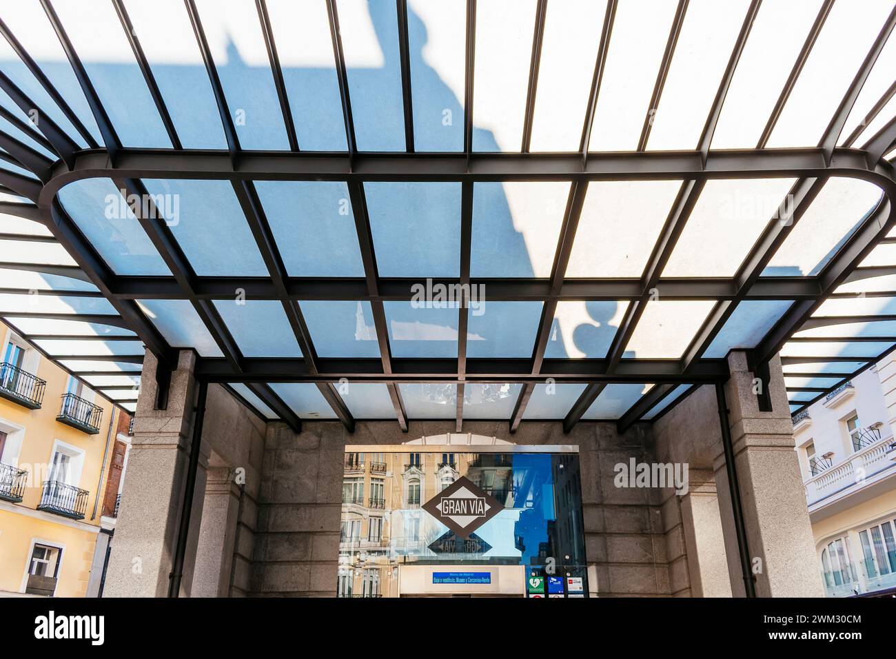 Detail. Front view. Red de San Luís Pavillion access to metro station ...