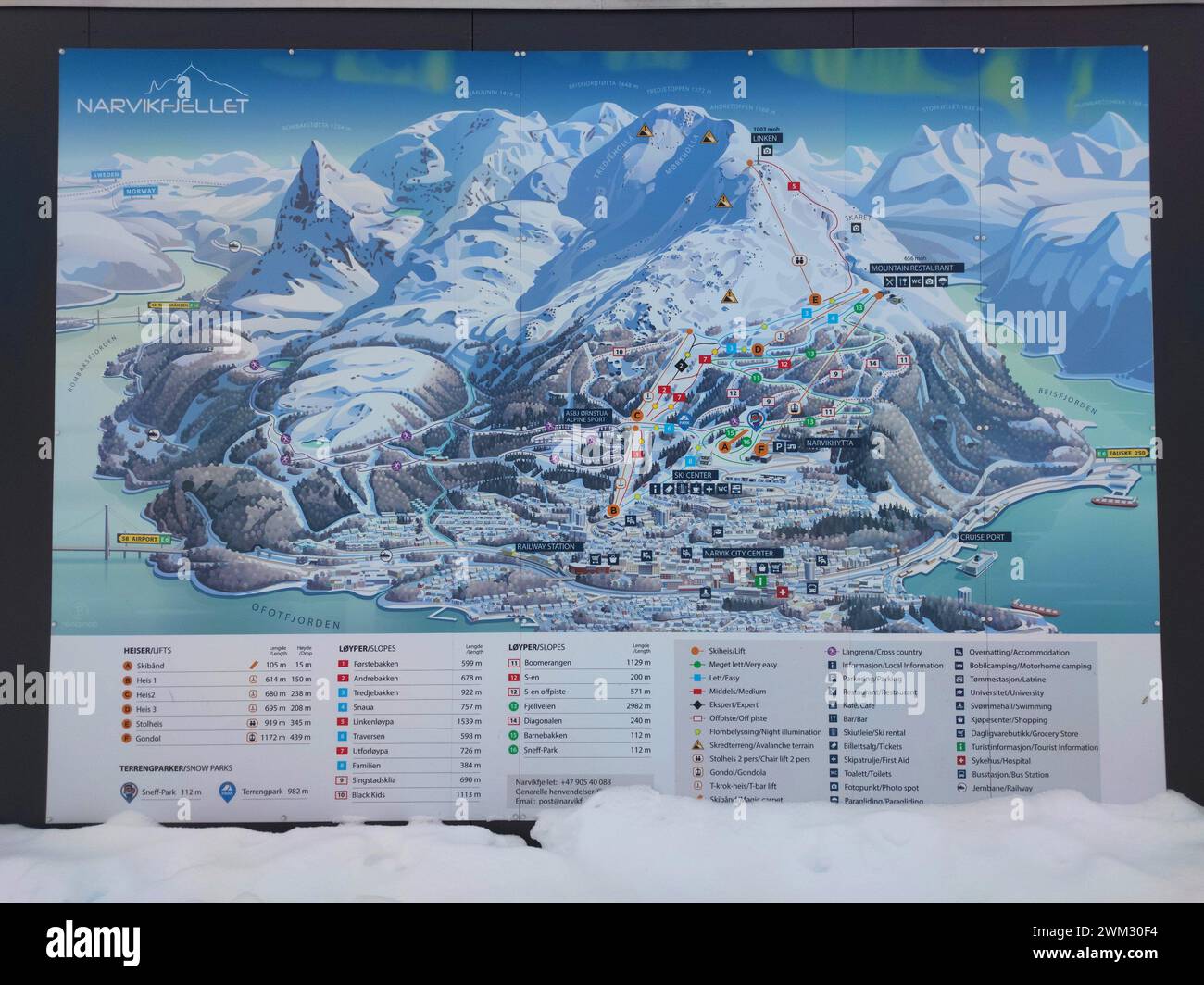 Ski slope map hi-res stock photography and images - Alamy