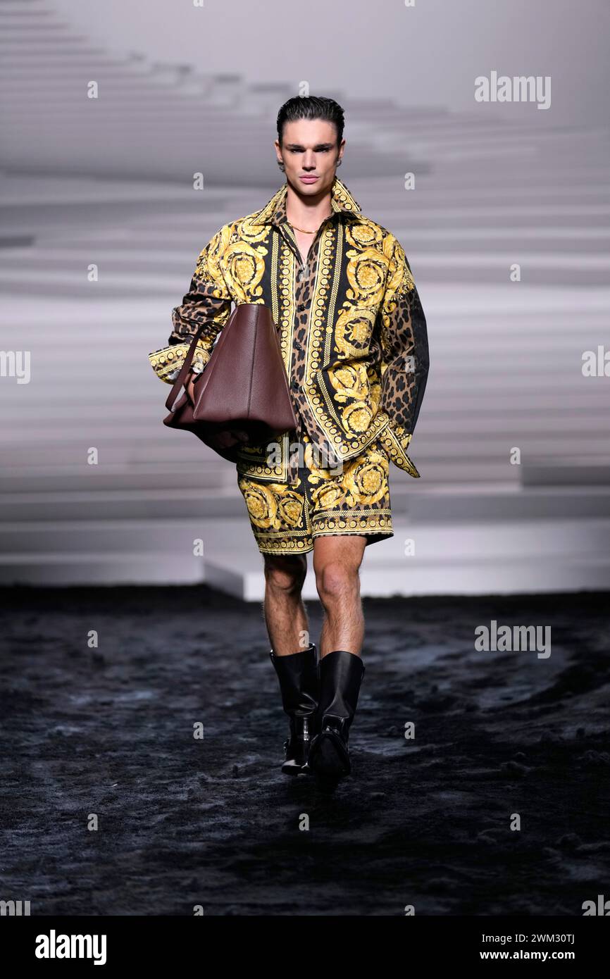 A model wears a creation as part of the Versace women's Fall-Winter ...