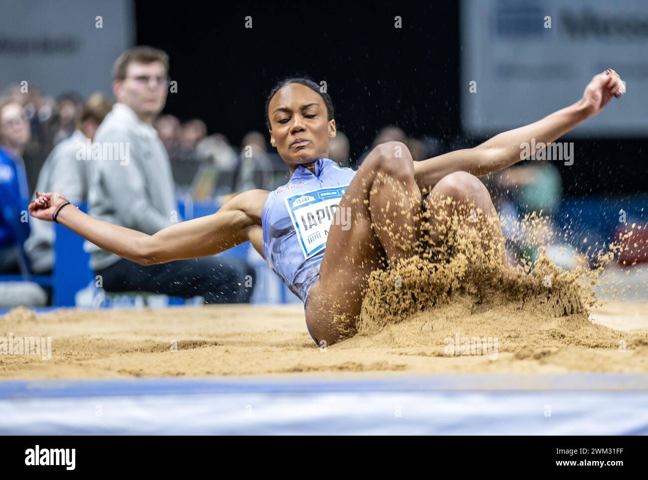 Long jump women hi-res stock photography and images - Alamy