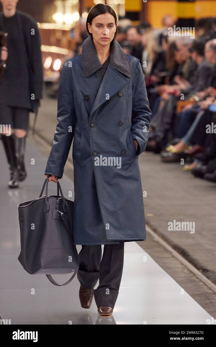 News - TOD S - FW 24-25 - FASHION SHOW Irina Shayk walks the runway during Tod s collection show ...