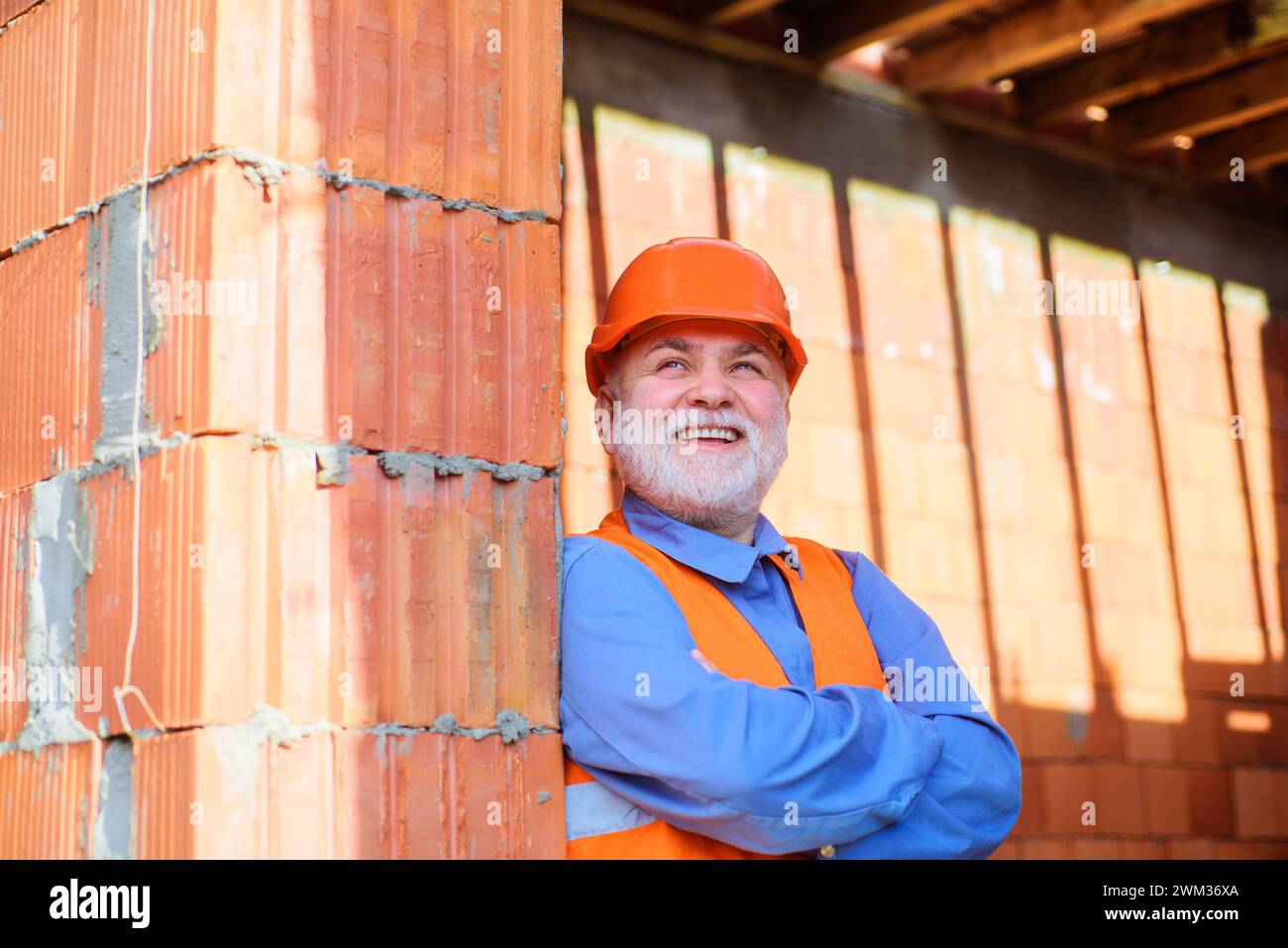 Labor vest hi-res stock photography and images - Alamy