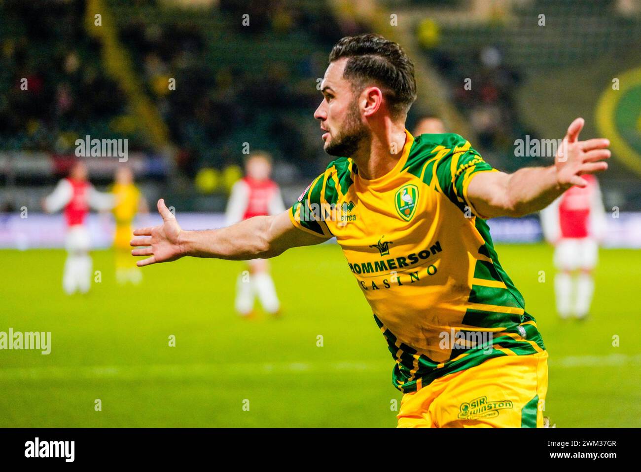 DEN HAAG, 23-02-2024 , Bingoal Stadium , Dutch Keuken Kampioen Divisie ...