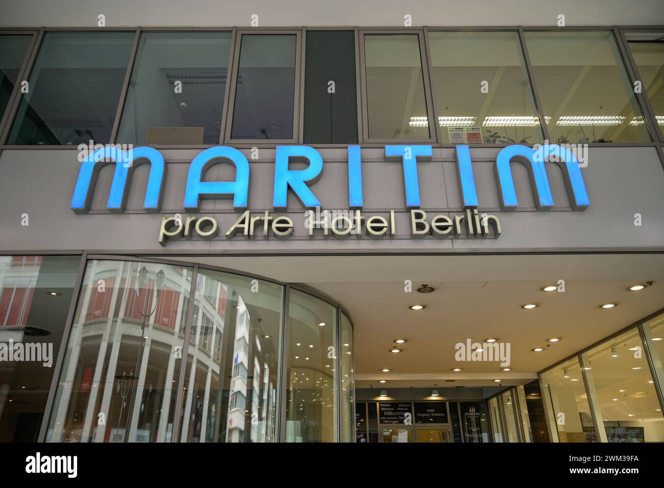 Maritim pro arte hi-res stock photography and images - Alamy
