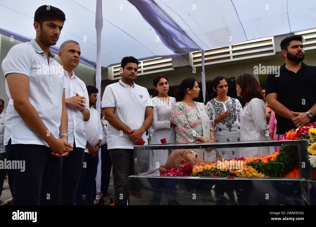 India. 23rd Feb, 2024. MUMBAI, INDIA - FEBRUARY 23: Family and ...