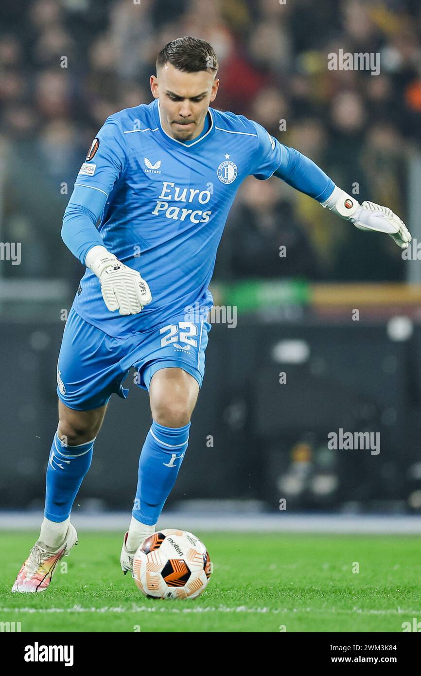 Feyenoord's German goalkeeper Timon Wellenreuther controls the ball ...
