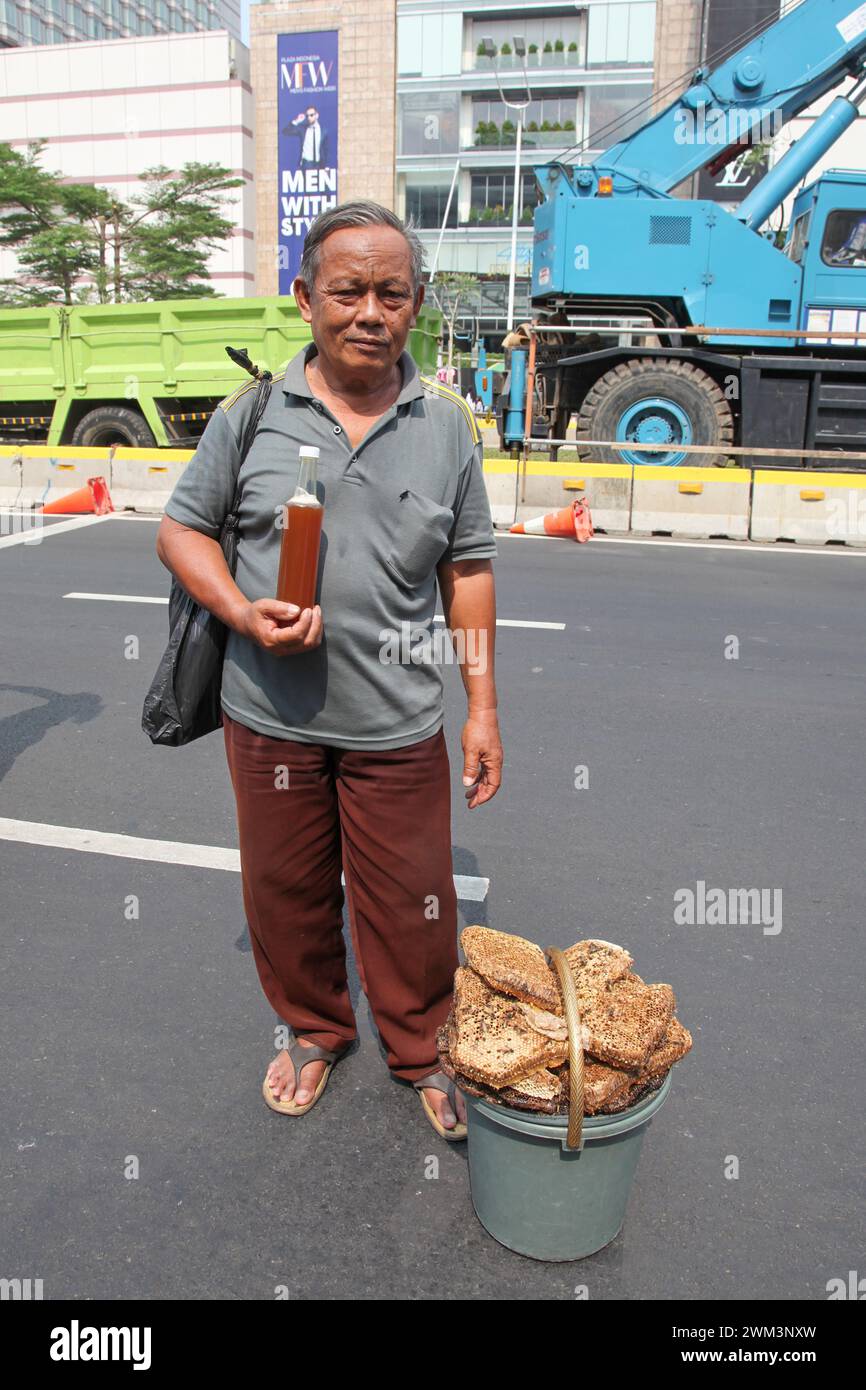 Indonesia man honey hi-res stock photography and images - Alamy