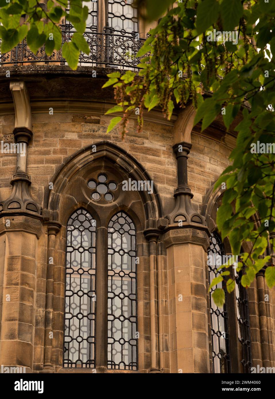 Architectural window details of the University of Glasgow buildings and ...