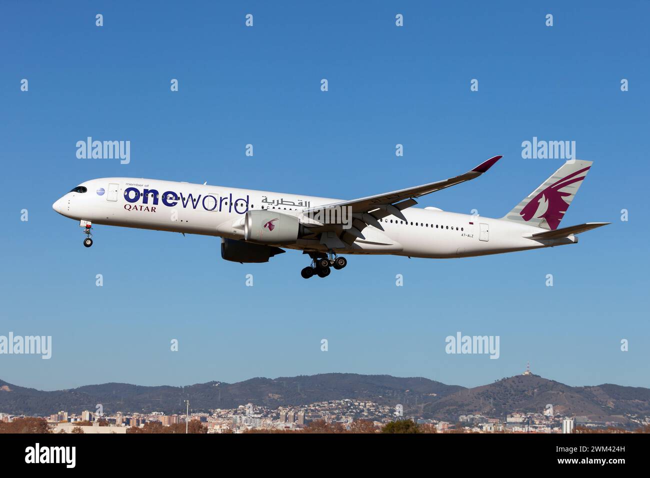 Barcelona, Spain. 23rd Dec, 2023. A Qatar Airways in OneWorld alliance ...