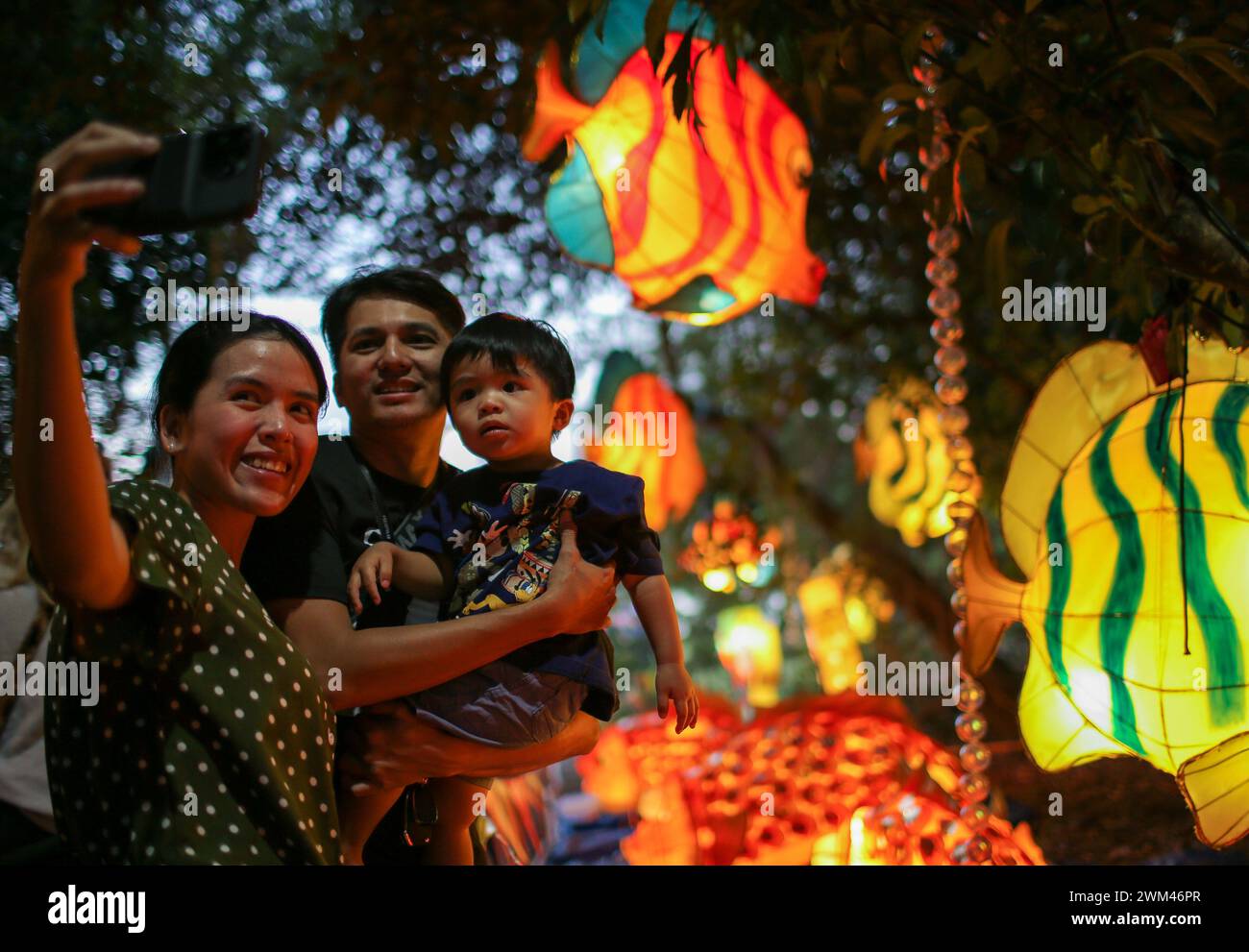 Auckland, New Zealand. 23rd Feb, 2024. People take selfies at the ...
