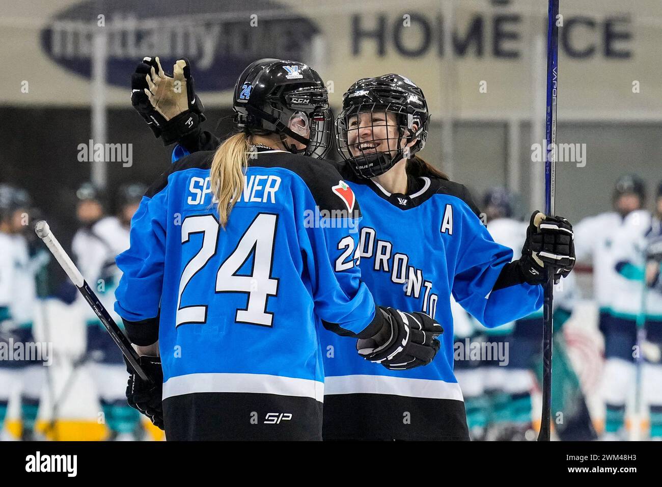Toronto, Canada. 23rd Feb, 2024. Toronto's Natalie Spooner (24 ...