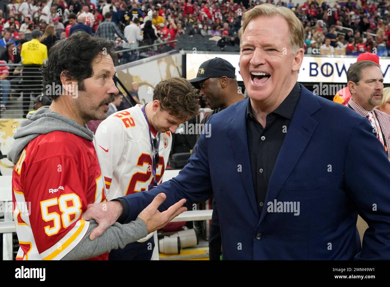 Paul Rudd and NFL Commissioner Roger Goodell before the Kansas City ...