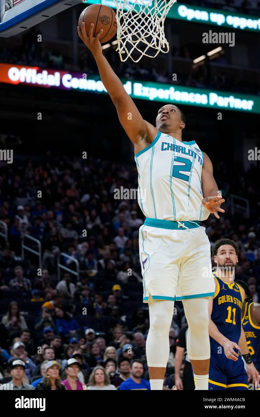 Charlotte Hornets forward Grant Williams shoots against the Golden ...