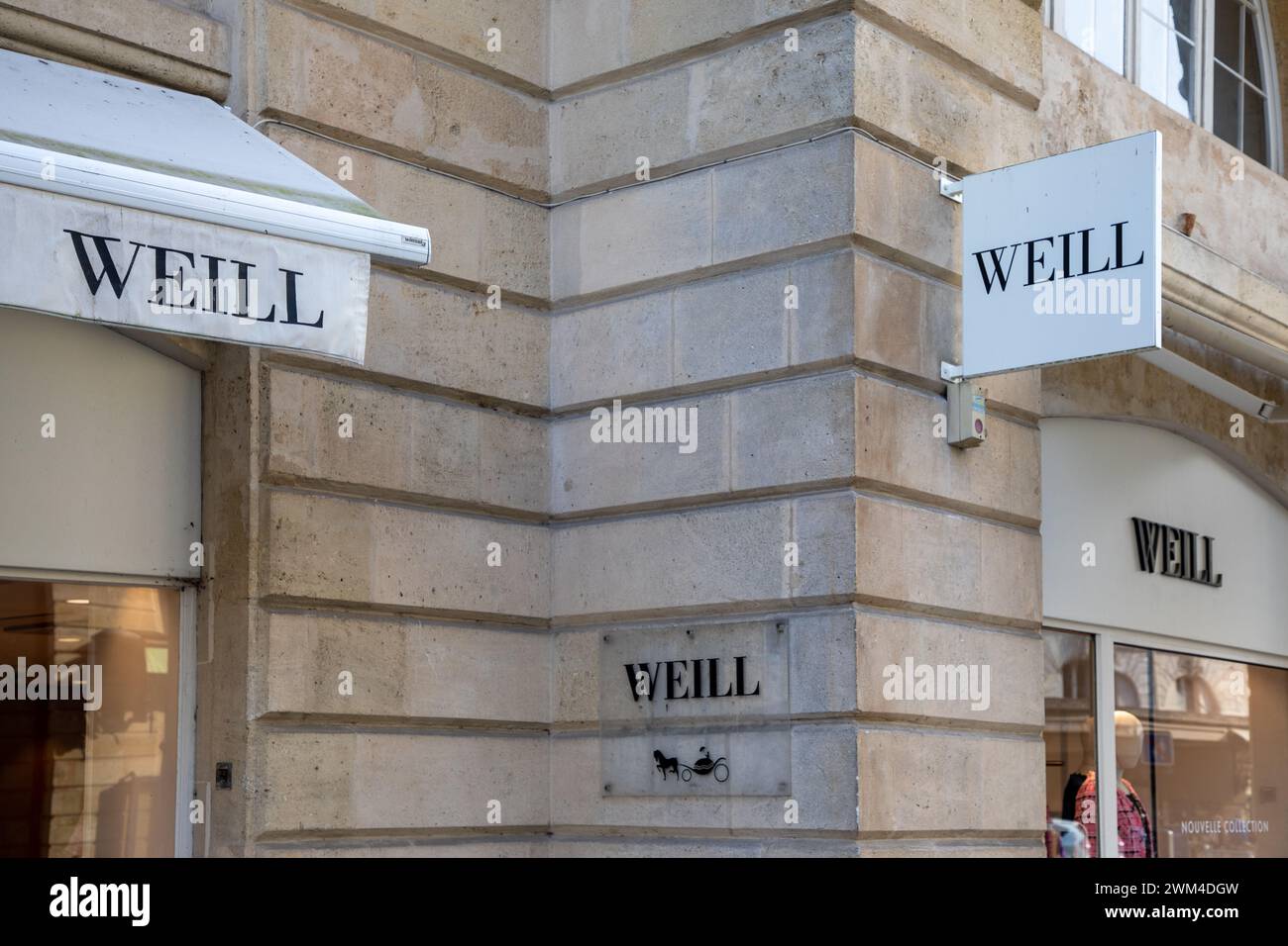 Clothing supply chain hi-res stock photography and images - Alamy