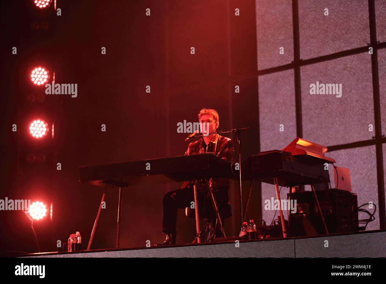 Jonathan Wischniowski von der Band Giant Rooks bei einem Konzert in der ...
