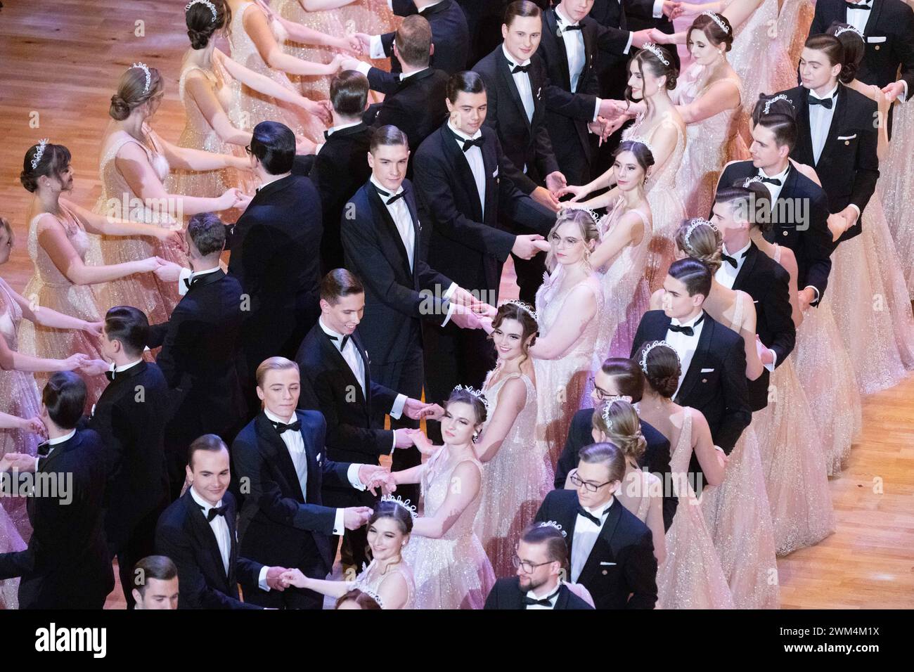 Dresden, Germany. 23rd Feb, 2024. The debutante couples dance at the ...