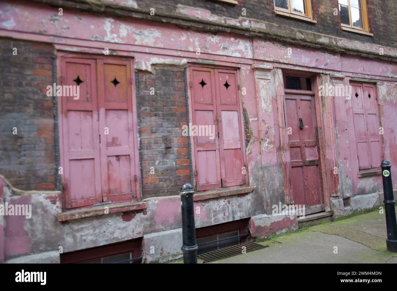 Georgian houses in street london hi-res stock photography and images ...