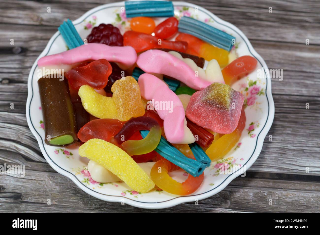 Sour patch kids hi-res stock photography and images - Alamy