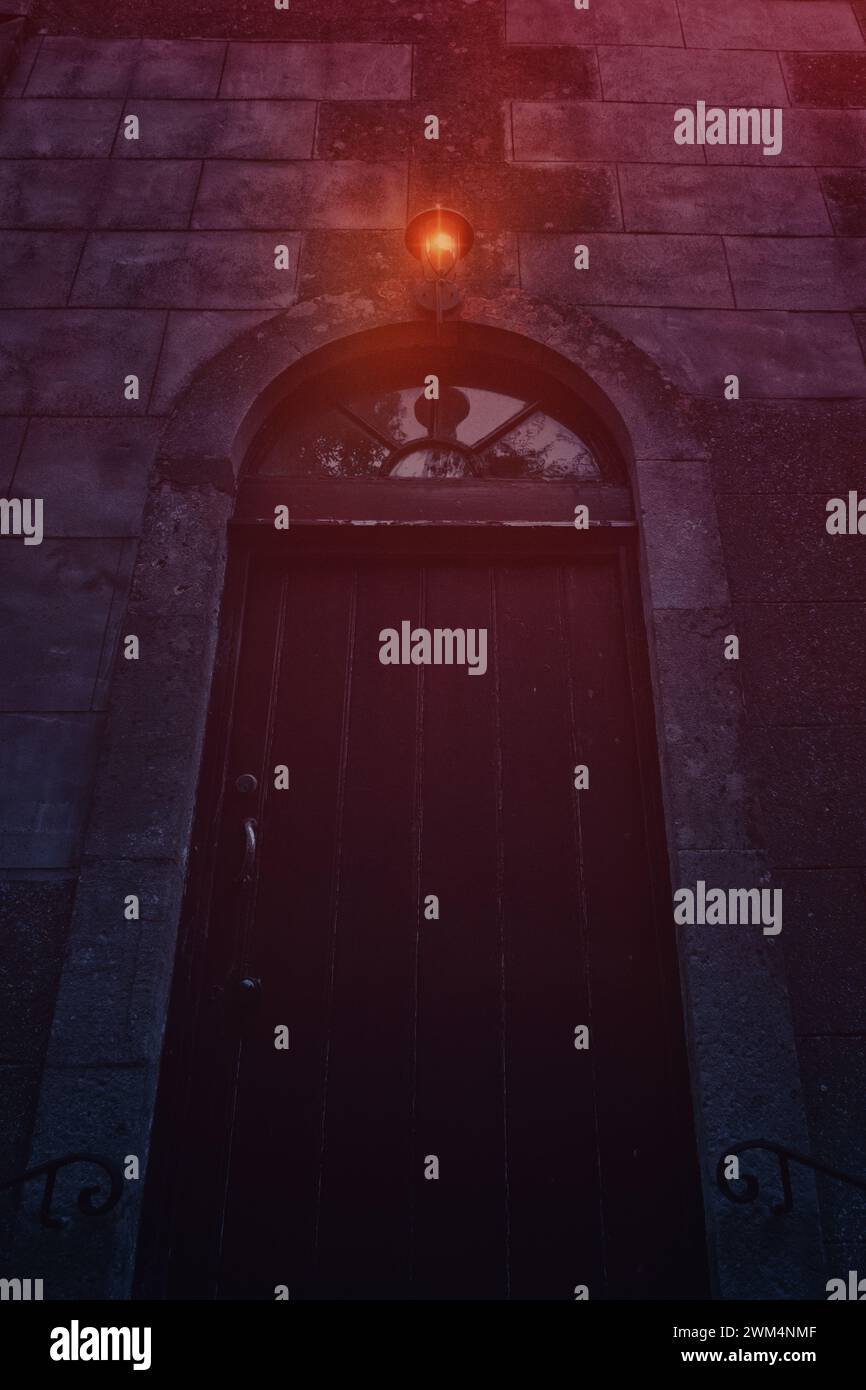 Scary door hi-res stock photography and images - Alamy