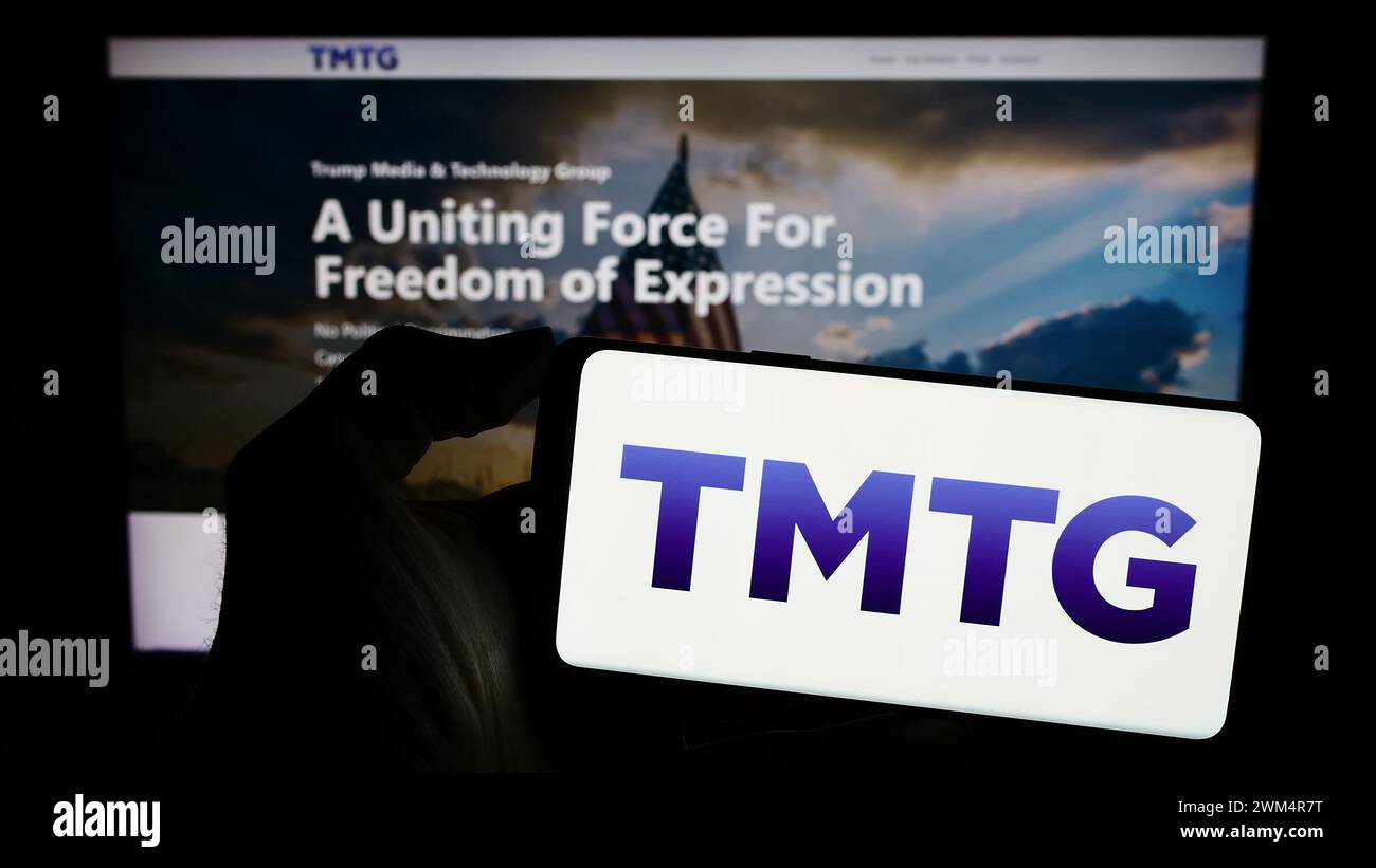 Truth social logo hi-res stock photography and images - Alamy