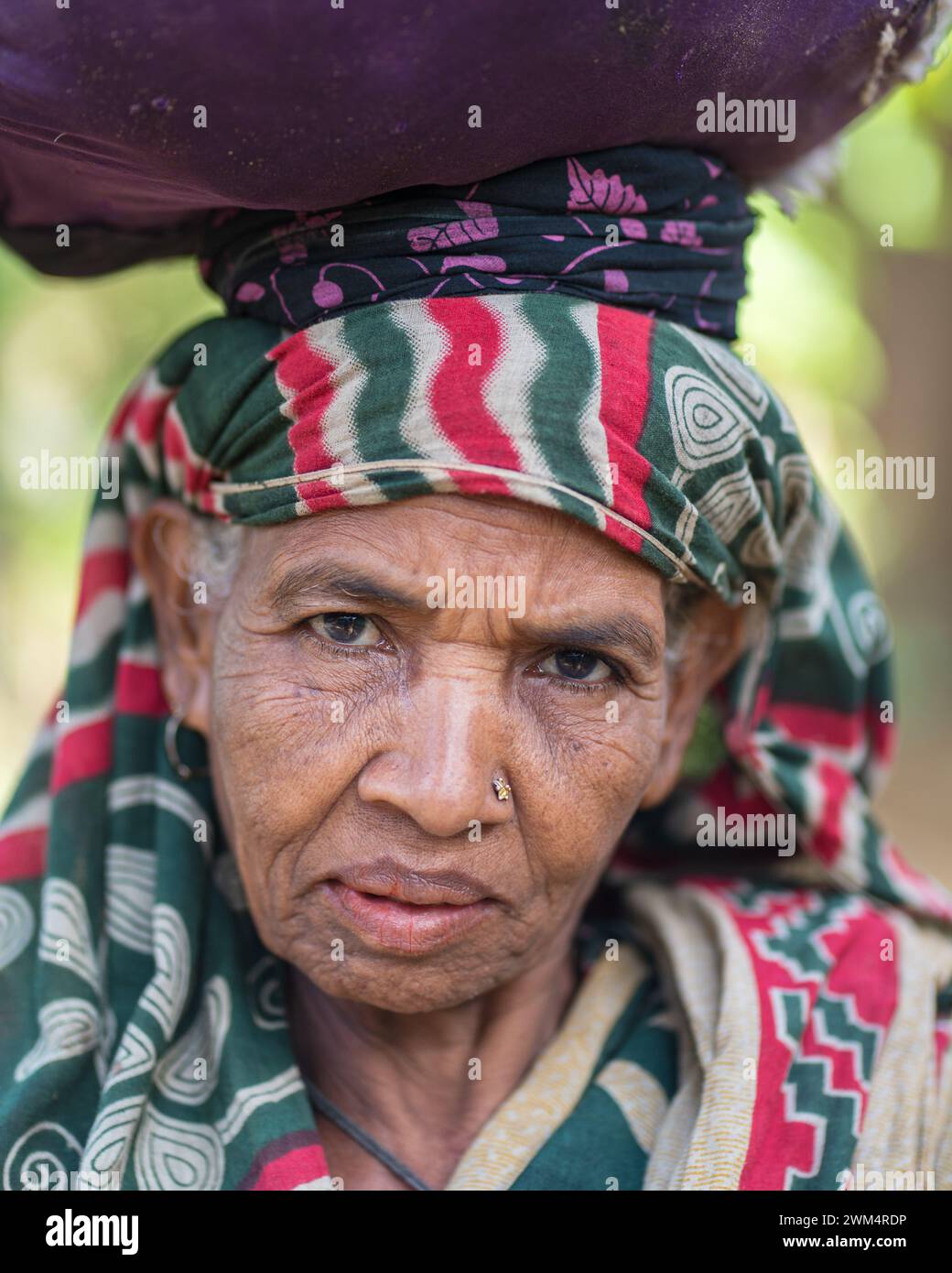 Bangladesh traditional clothing hi-res stock photography and images - Alamy