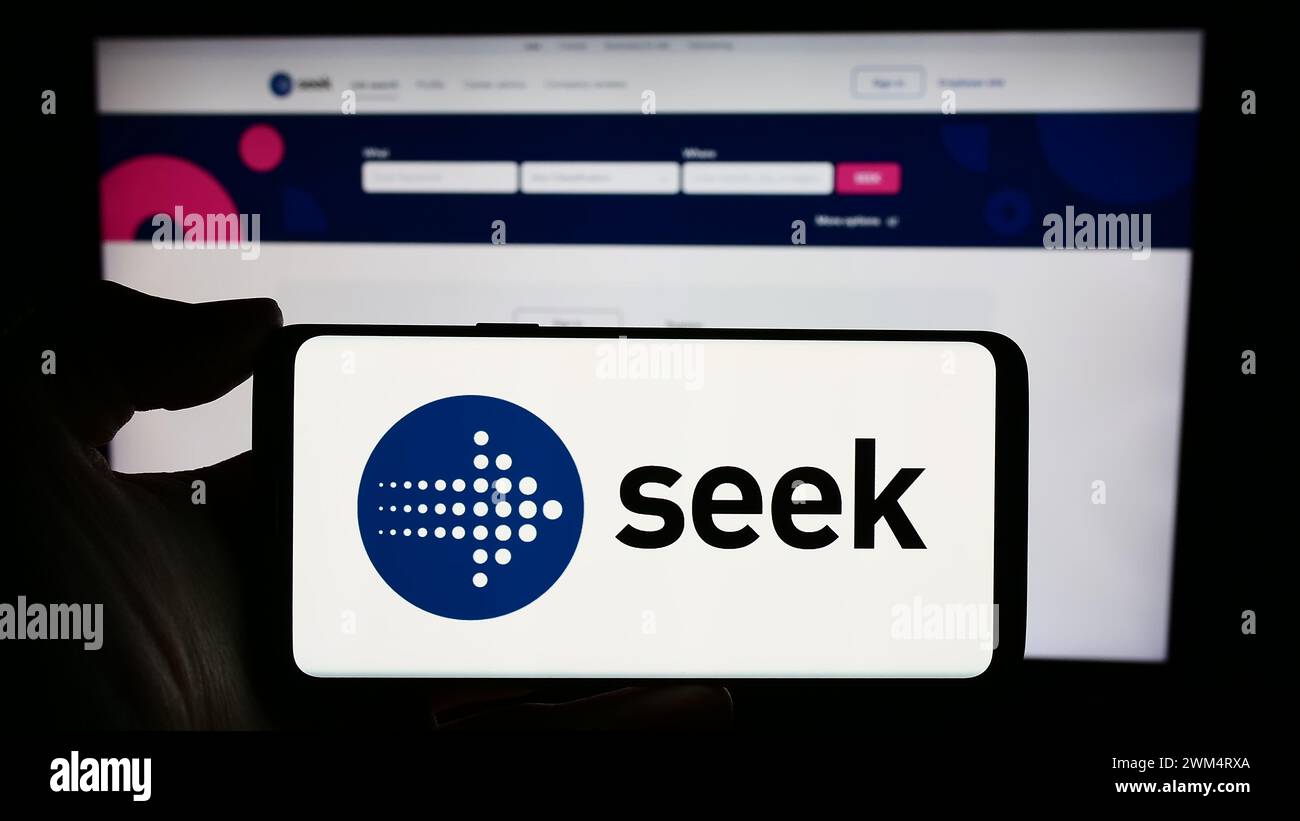 Seek logo hi-res stock photography and images - Alamy