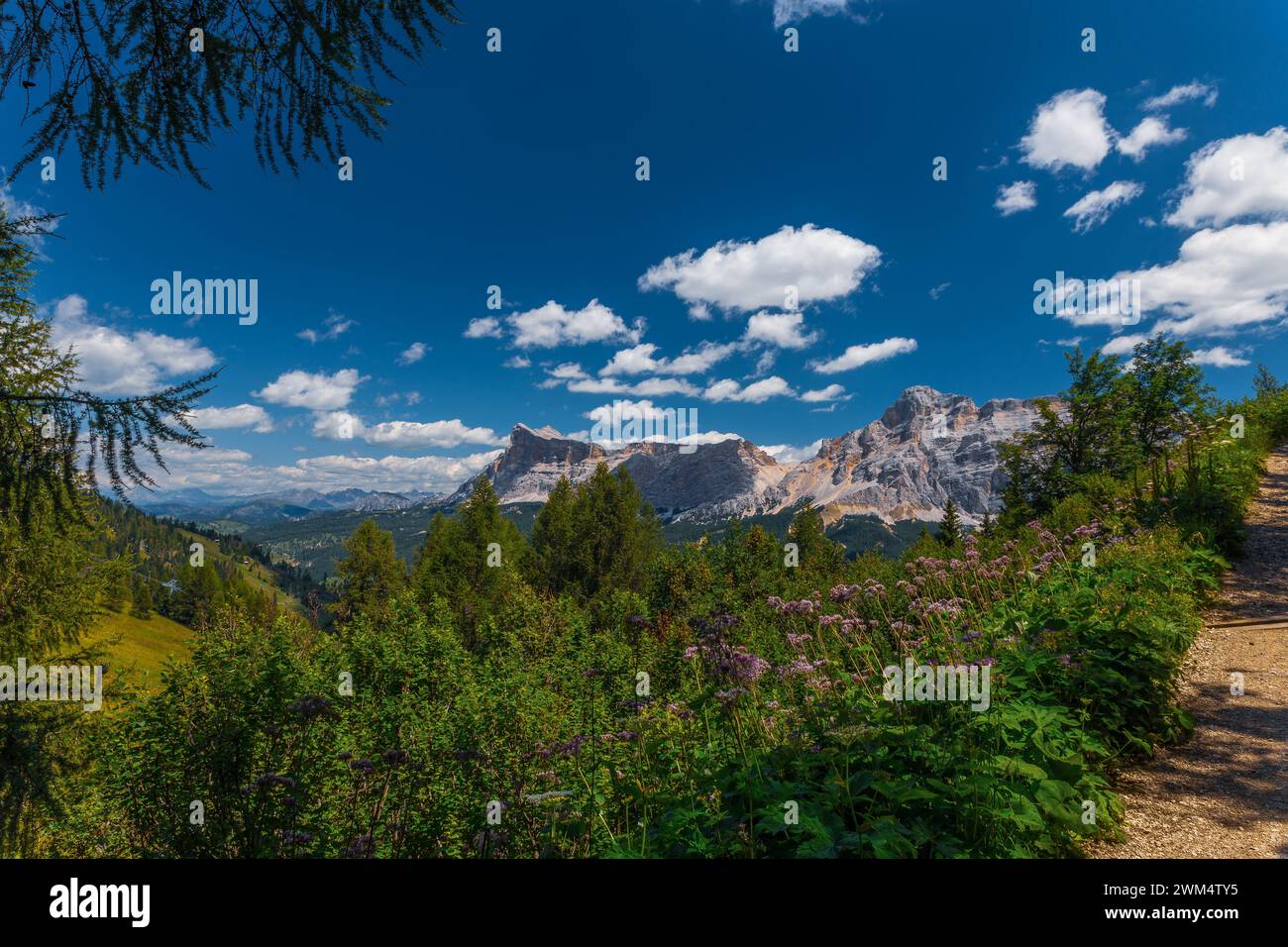 Dolomiti Alps in Alta Badia landscape amd peaks view, Trentino Alto ...