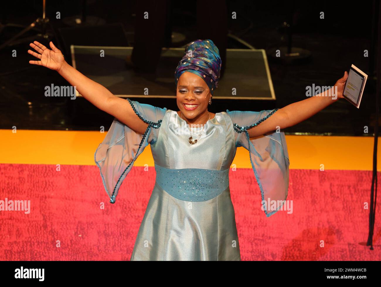 Hannover, Niedersächsische Staatsoper, Opernball 2024 unter dem Motto ...