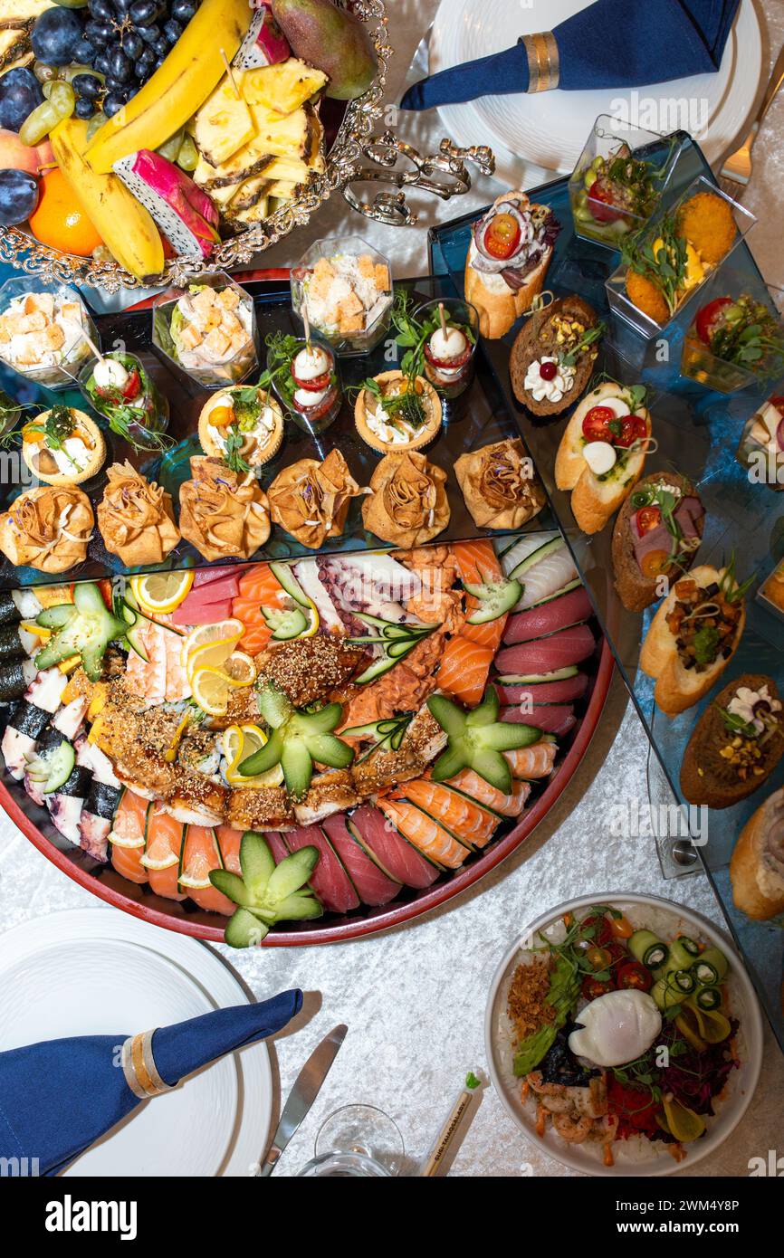 Fruit platter hotel buffet hi-res stock photography and images - Alamy