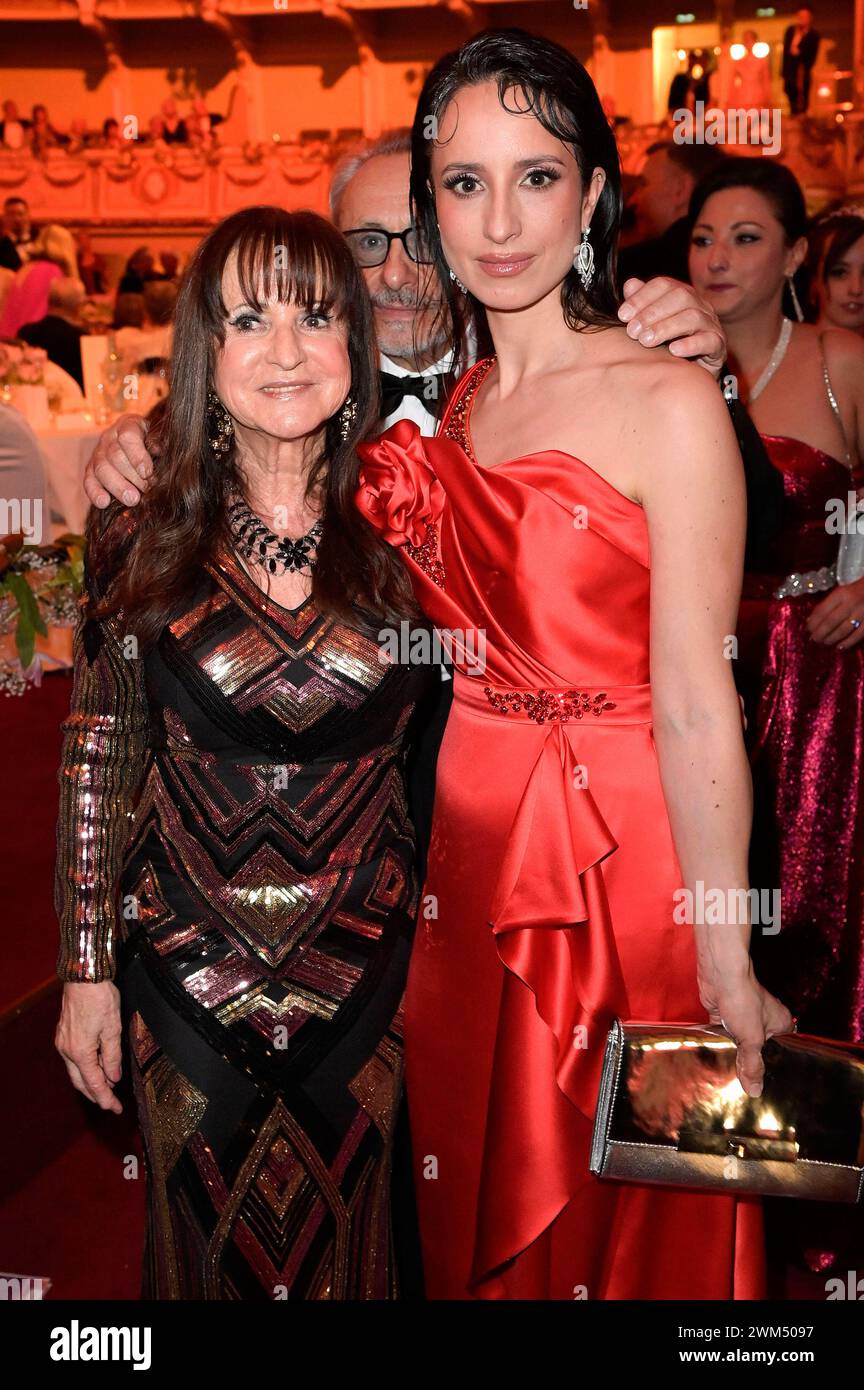 Christine Stumph, Wolfgang Stumph und Stephanie Stumph beim 16 ...