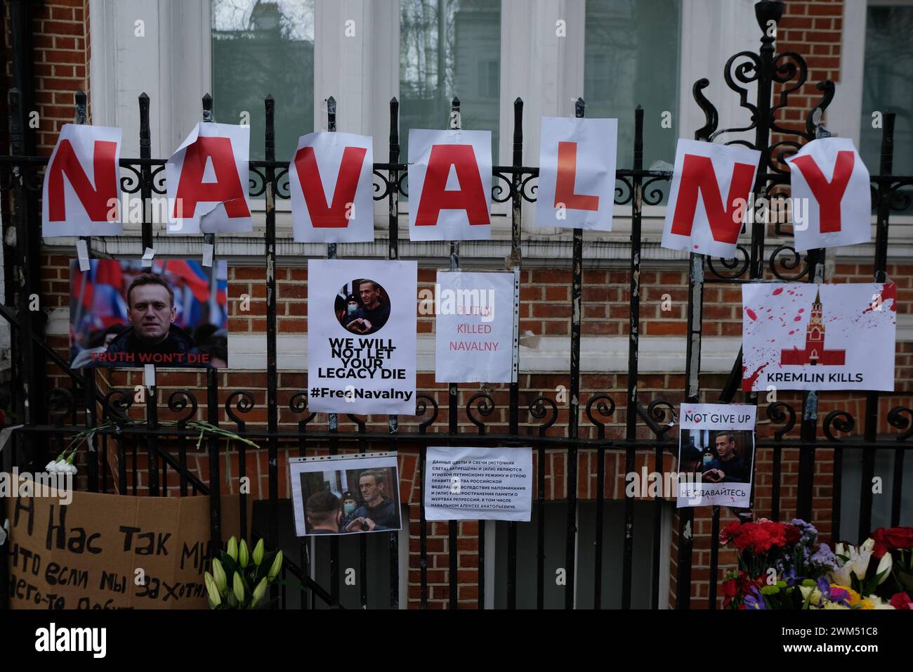 Russian embassy london navalny hi-res stock photography and images - Alamy