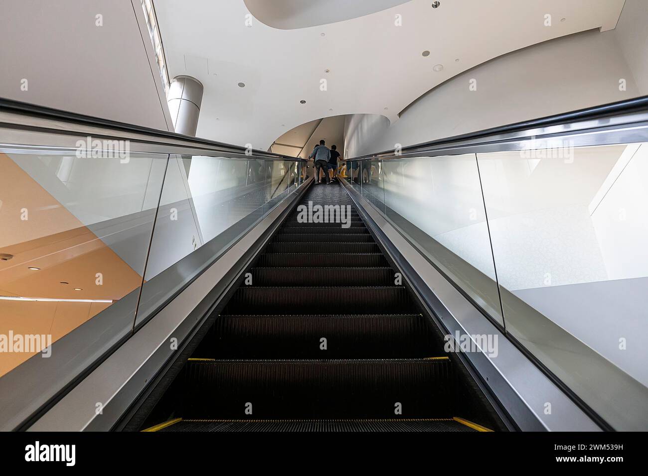 Light moving on staircase hi-res stock photography and images - Alamy