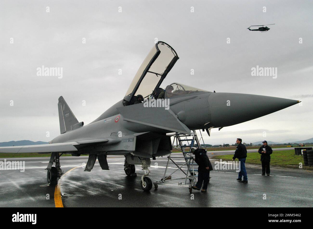 - Italian Air Force, the new fighter aircraft Eurofighter "Typhoon" on ...