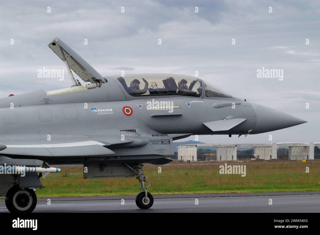 - Italian Air Force, the new fighter aircraft Eurofighter "Typhoon" on ...