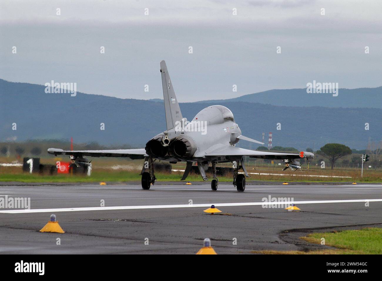 - Italian Air Force, the new fighter aircraft Eurofighter "Typhoon" on ...