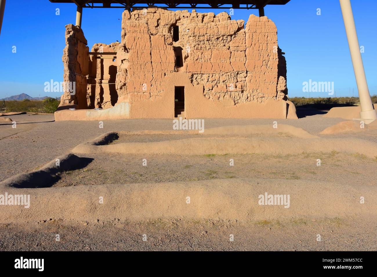 Ancient Casa Grande Ruins National Monument of the Pre-columbian ...