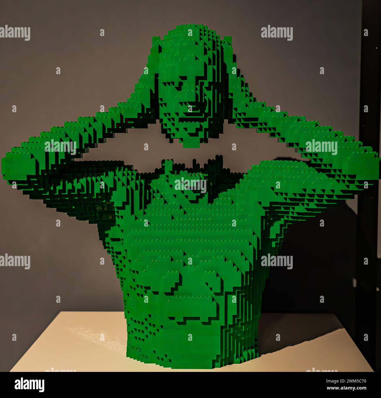 Lego Art Exhibition in Olympia Theater made by artist Nathan Sawaya ...