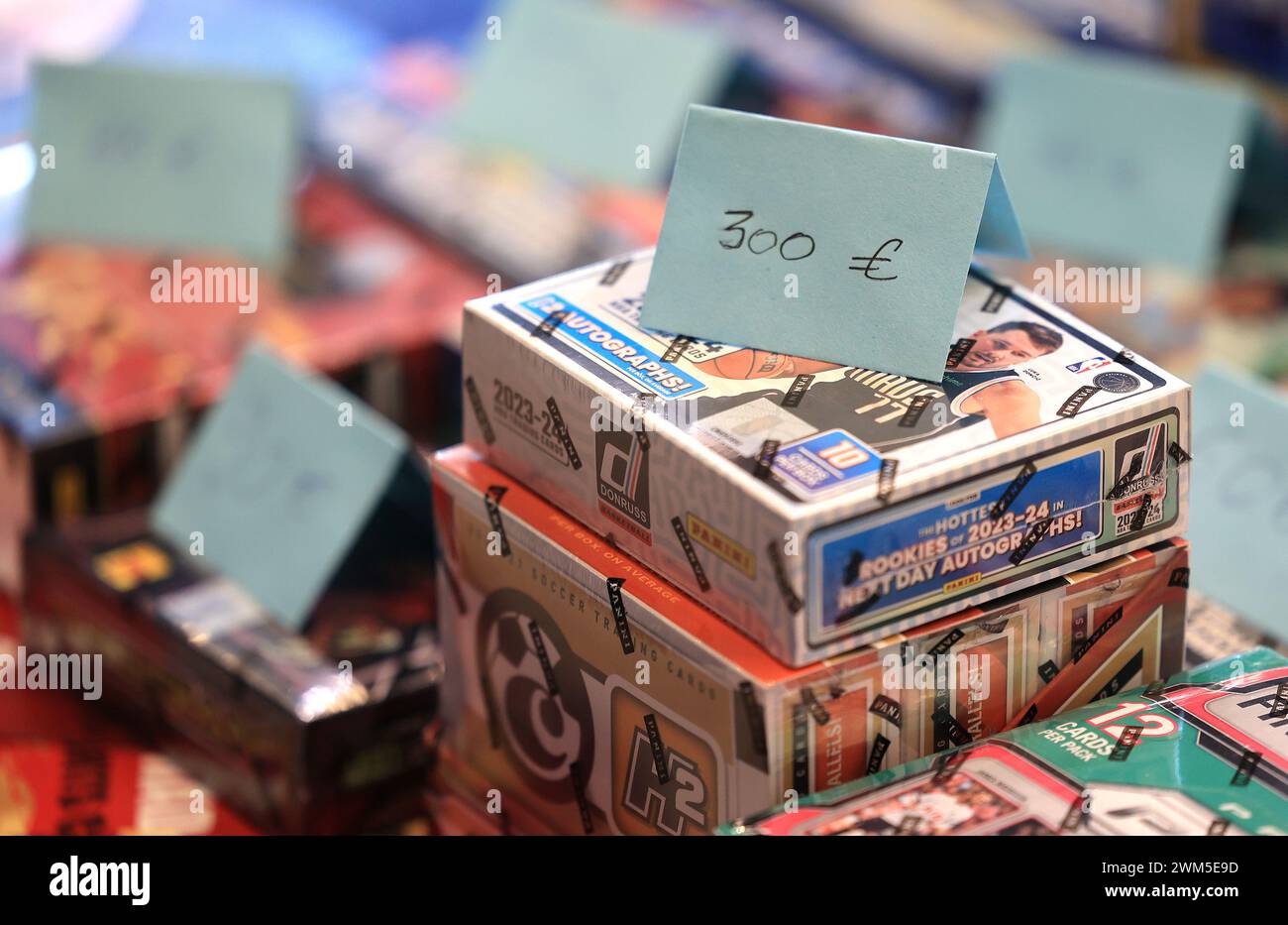 Prices of cards during Collectors and publishers of cards expo, Zagreb ...