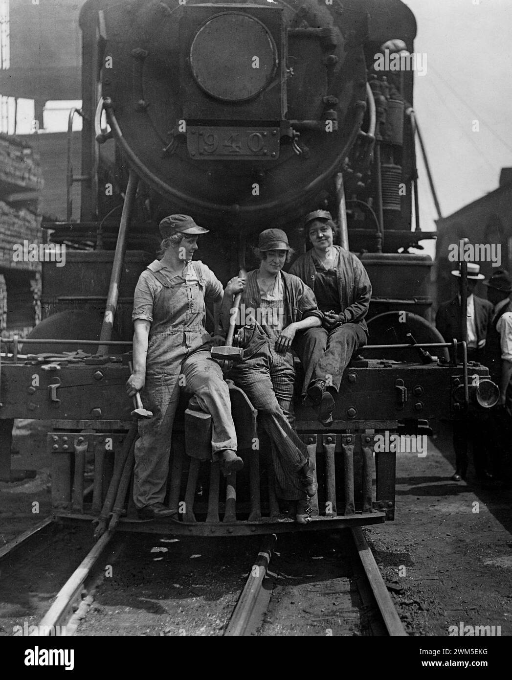 Old locomotive train workers hi-res stock photography and images - Alamy