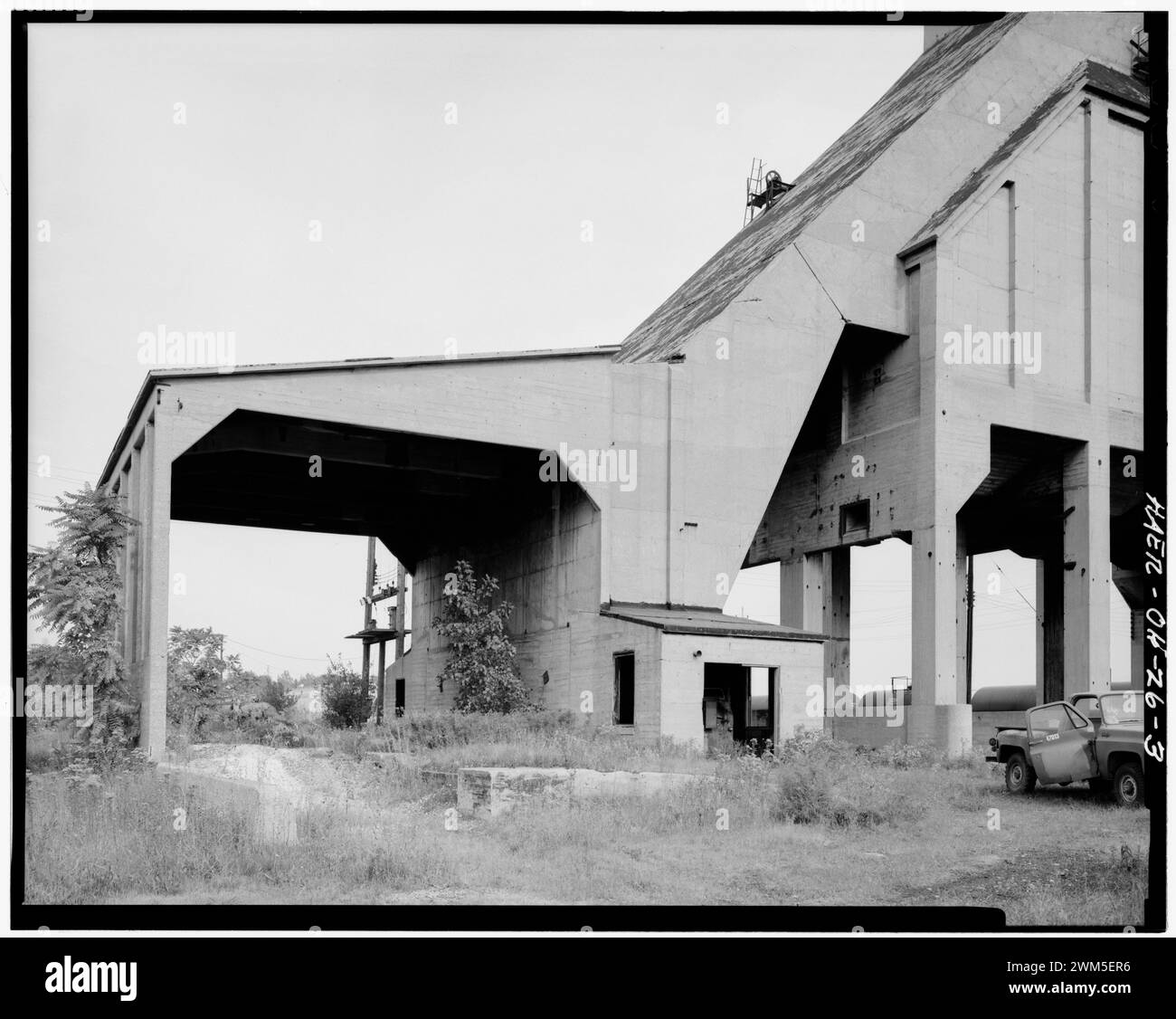 Coal storage for steam locomotive hi-res stock photography and images ...