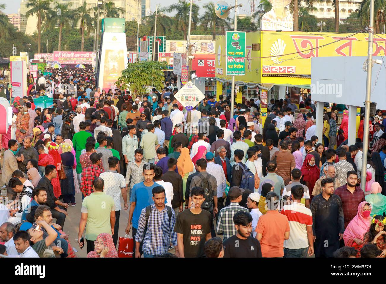 Dhaka, Bangladesh. 23rd Feb, 2024. Thousands of people gather at the ...