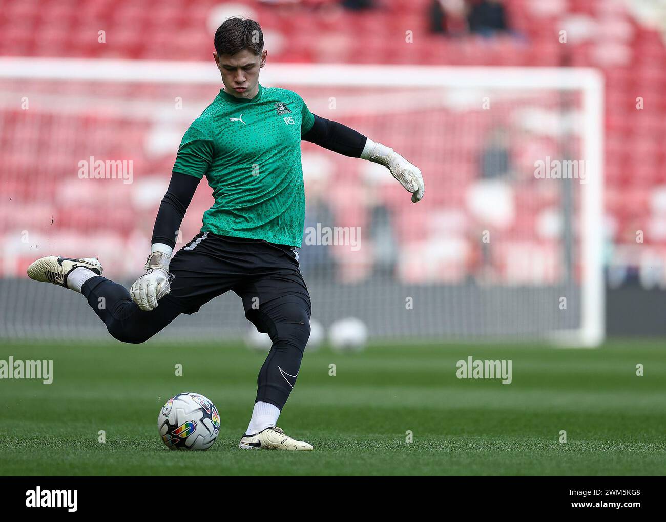 Michael Cooper of Plymouth Argyle warming up during the Sky Bet ...