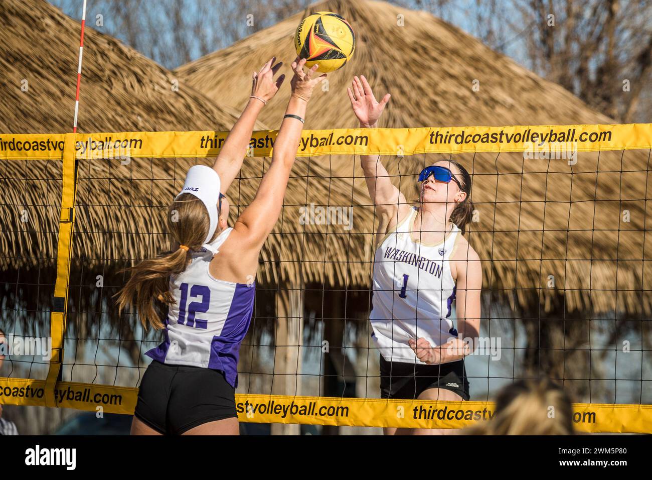 Third spike hi-res stock photography and images - Alamy